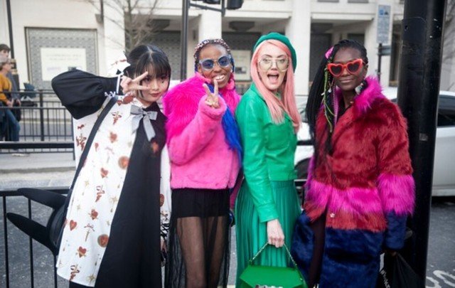 What to Wear in London? Dress Code & Packing List for Any Season - Hood MWR