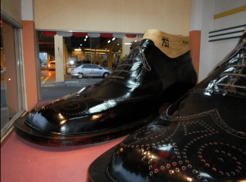 The 3 World Biggest Shoes & The Biggest Foot