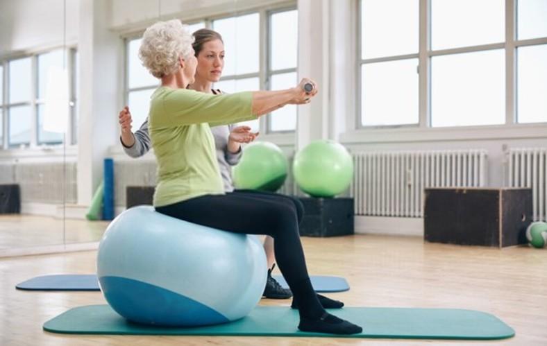 6 Safety Exercise Ball Workouts for Seniors - Hood MWR