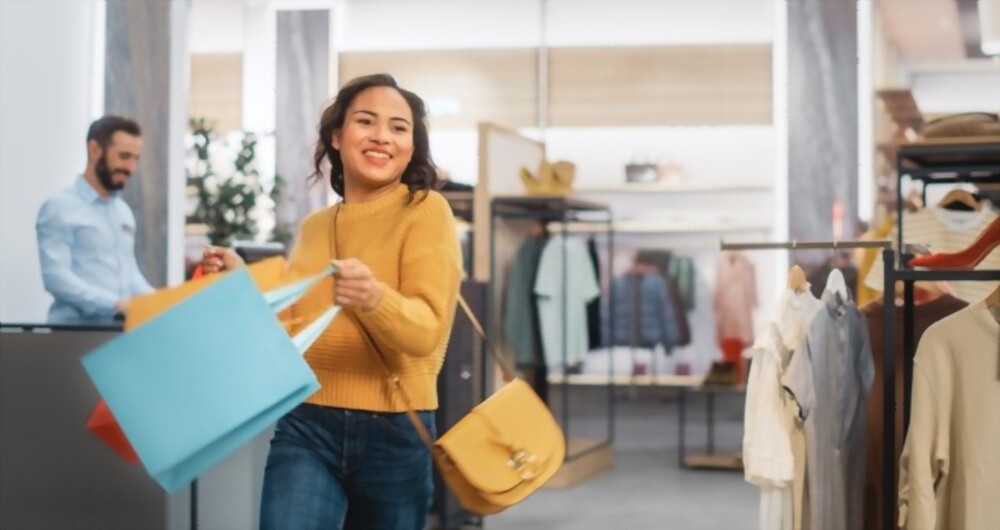 20 Small Clothing Brands For Women 2022 - Hood MWR