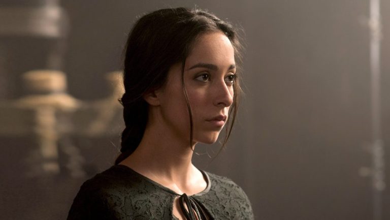 30 Beautiful Game Of Thrones Female Characters: Most Attractive Women ...