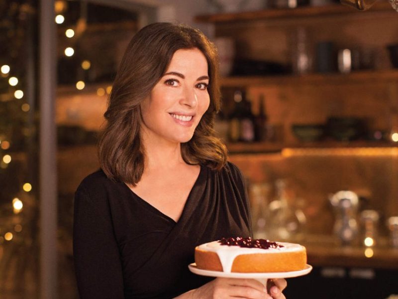 20 Most Attractive Female Chefs of All Time - Hood MWR