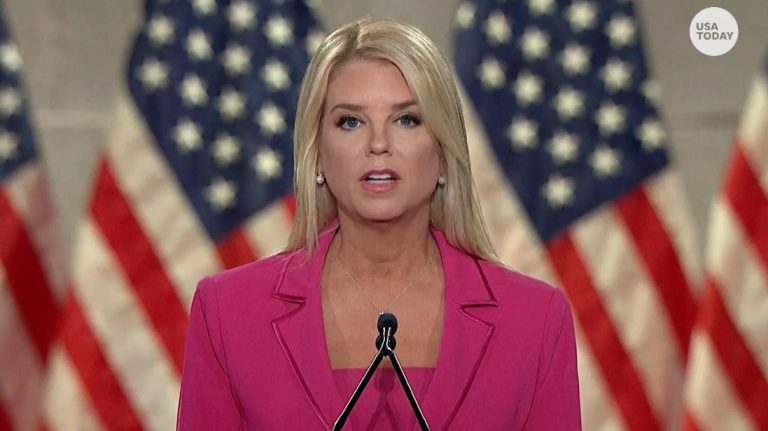 30 Most Beautiful And Elegant Women in Congress 2022 - Hood MWR