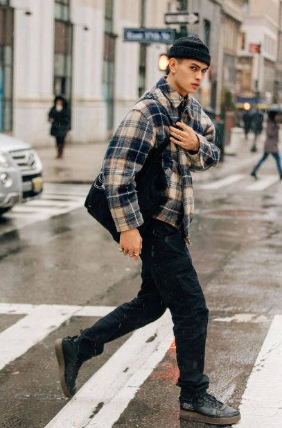 20 Outfits With Black Shoes For Men And Women Of 2022 Hood Mwr