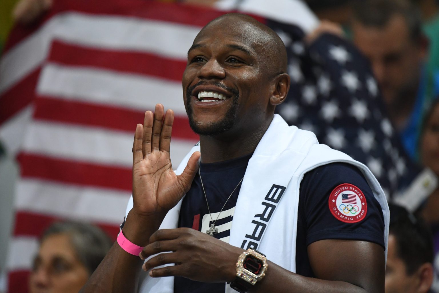 Floyd Mayweather Height: How Tall is The Promoter? - Hood MWR