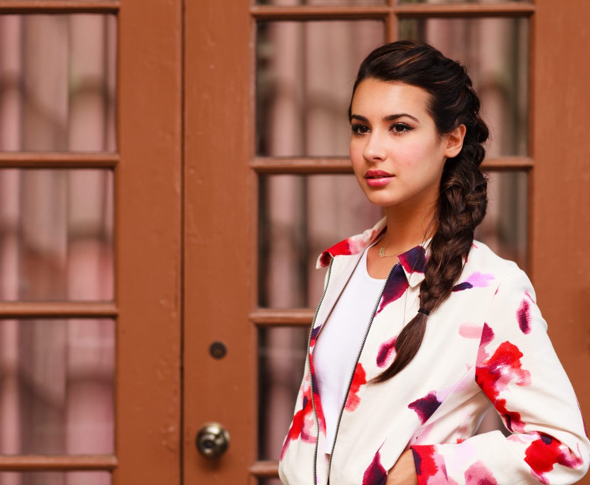 12 Gorgeous Elsa Braid Hairstyles For Queens - Hood MWR