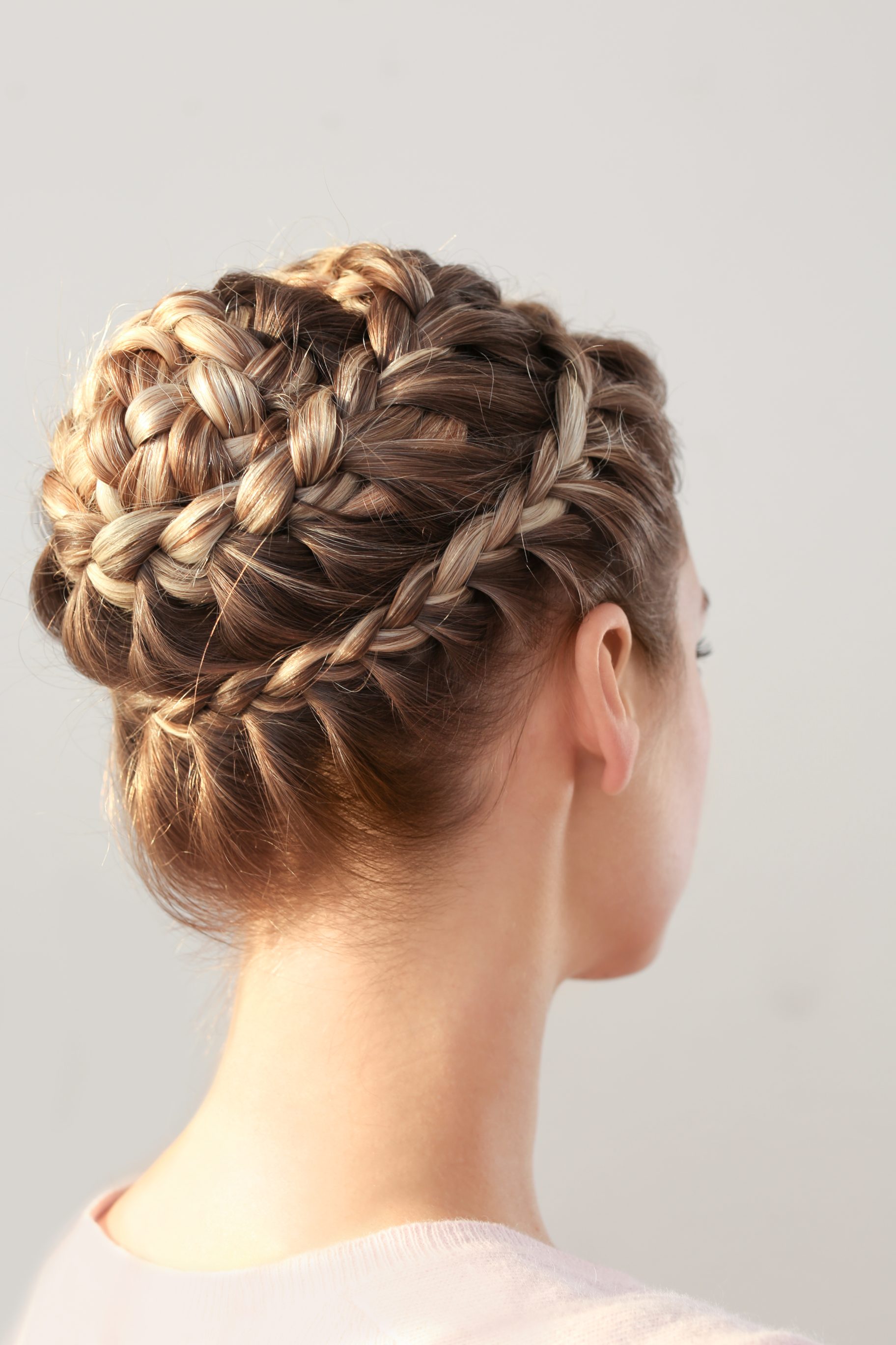 20 Timeless French Braided Buns Hairstyles 2022 - Hood MWR