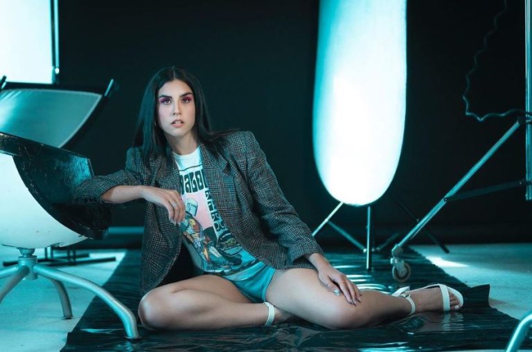 46 Beautiful Female Weather Reporters - Hood MWR