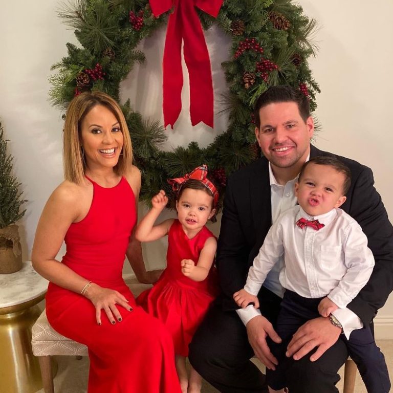 46 Beautiful Female Weather Reporters - Hood MWR