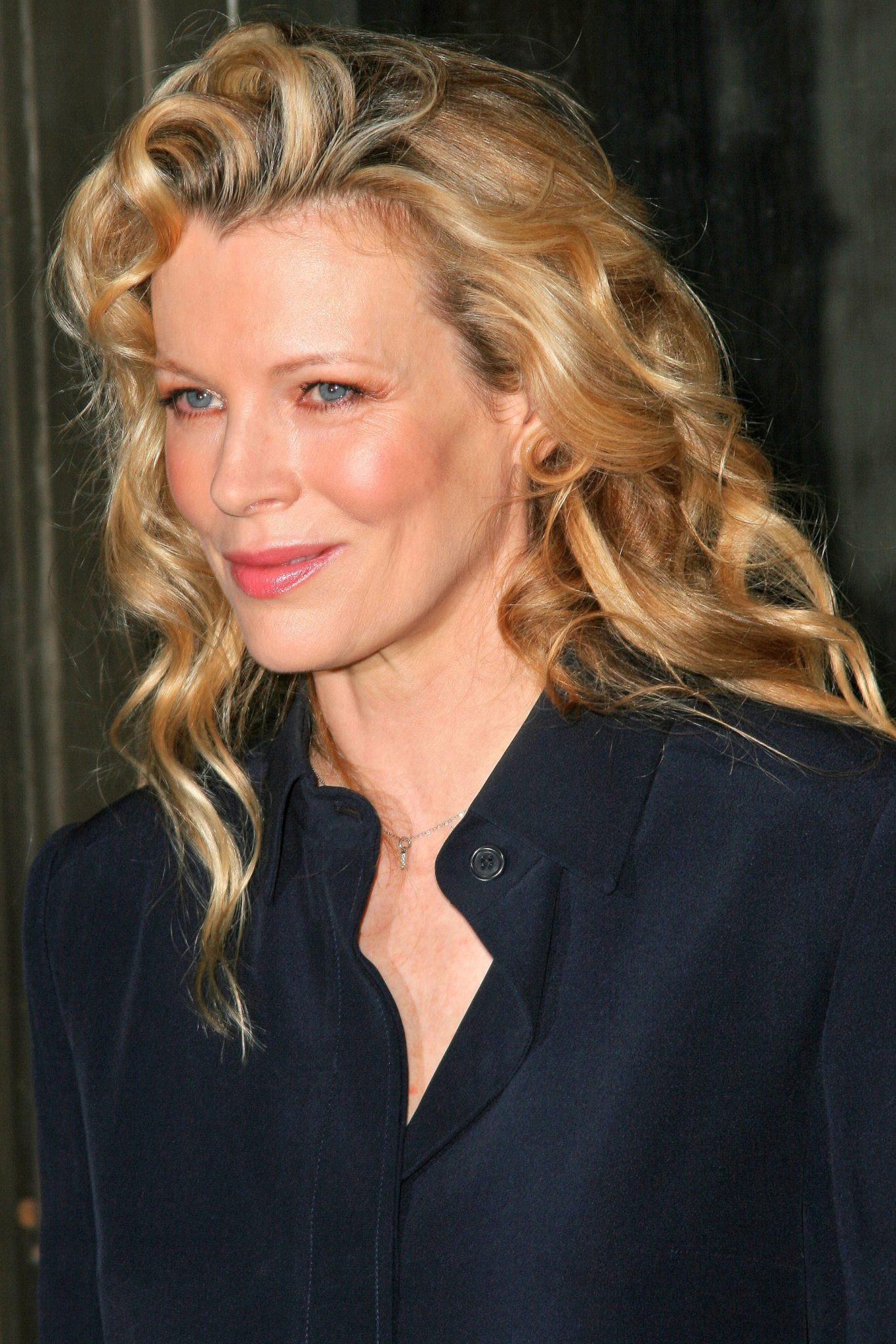 51 Most Stunning Women Celebrities Over 50 Year-Old - Hood MWR
