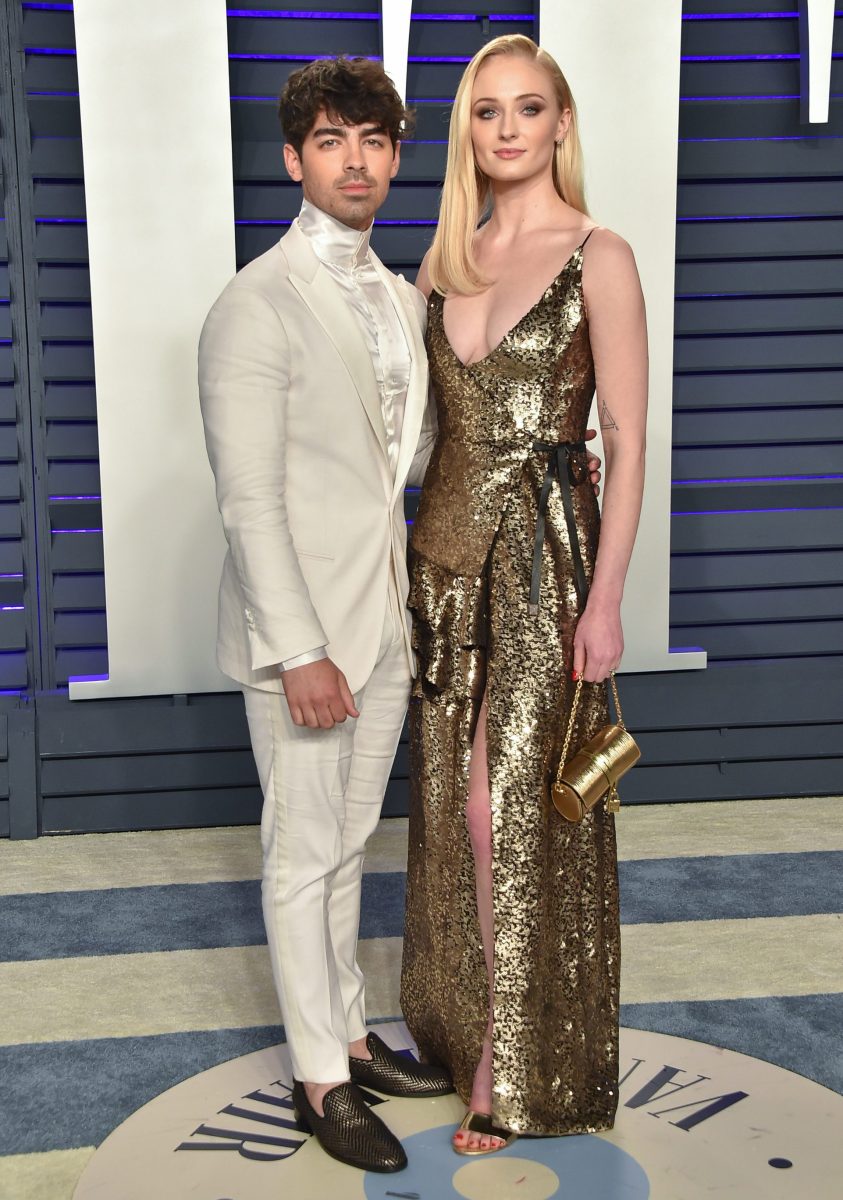 Joe Jonas Height: How Tall is The American Singer-Songwriter? - Hood MWR Joe Jonas Height: How Tall is The American Singer-Songwriter? - Hood MWR