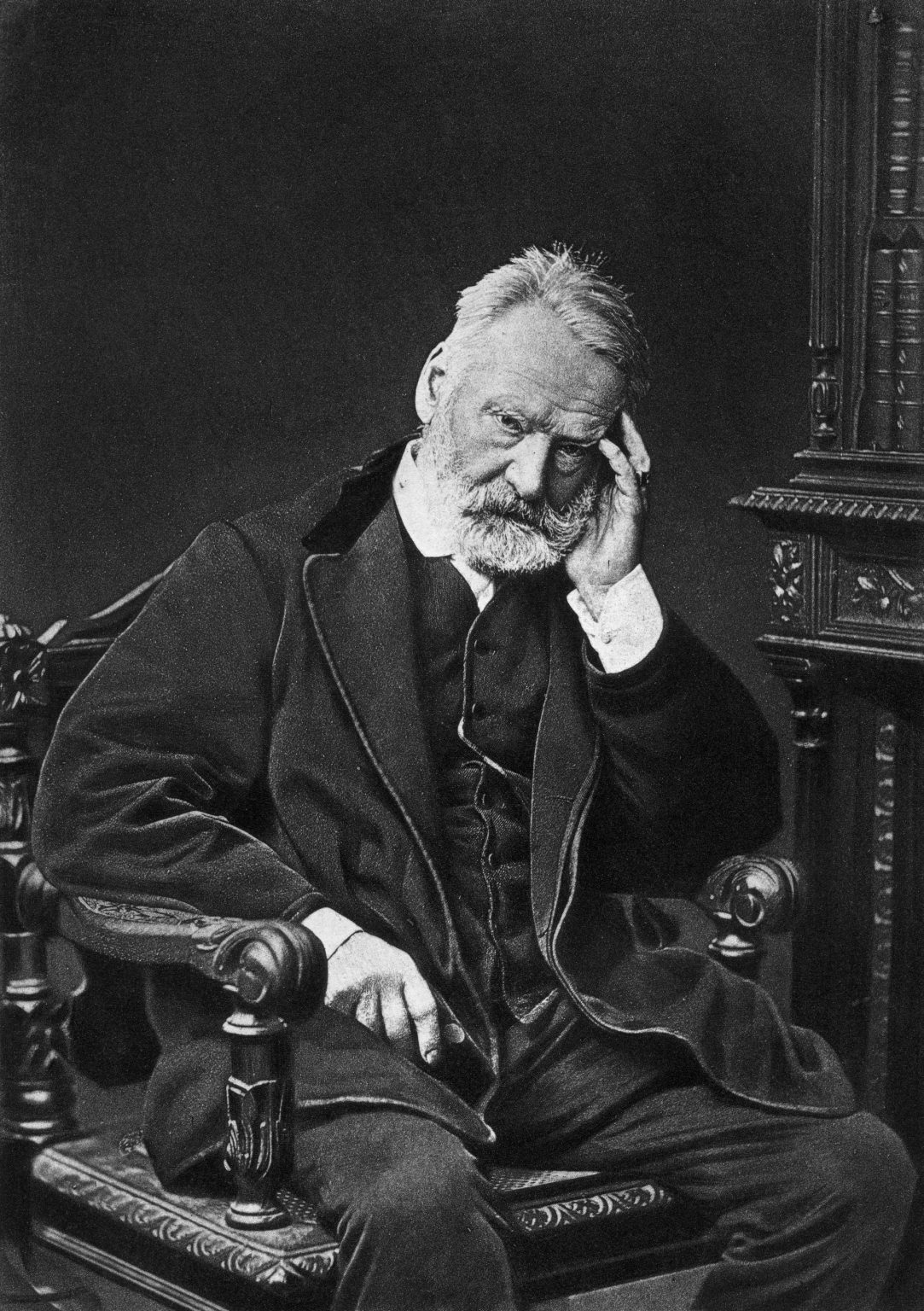 The 30 Greatest Writers Throughout History - Hood MWR