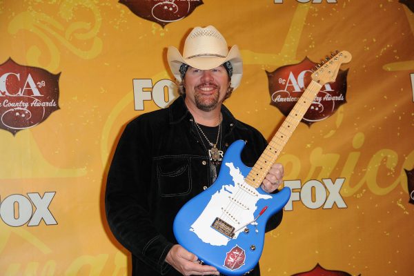26 Most Famous Male Country Singers - Hood MWR