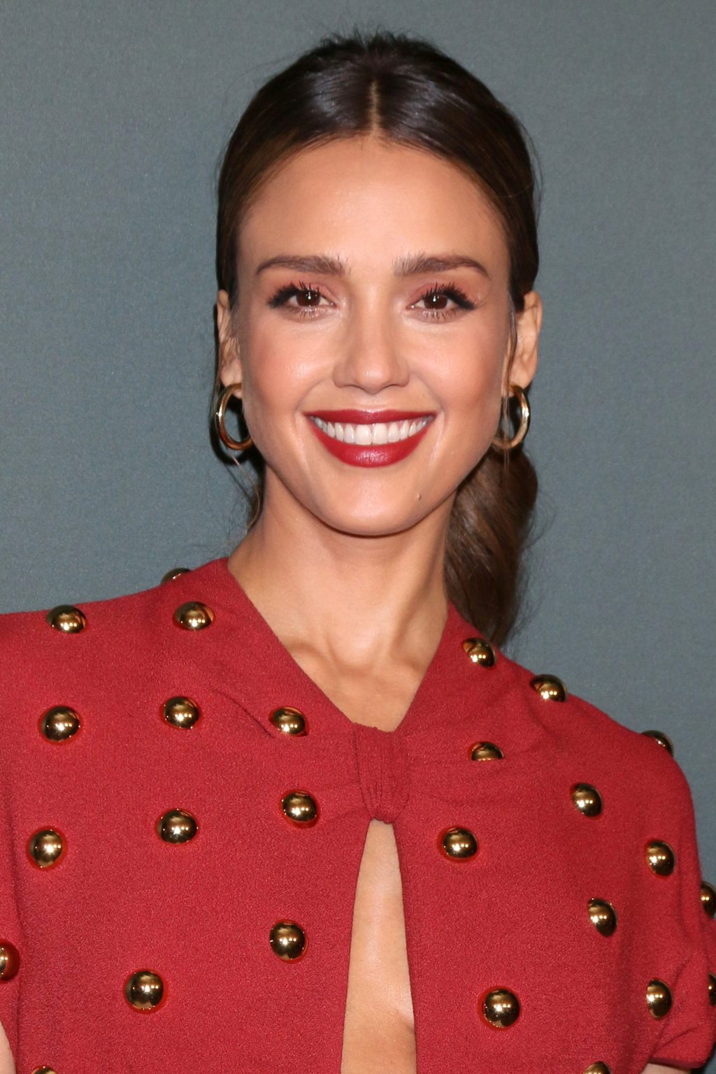 25 Most Beautiful Famous Brown Eyed Women - Hood MWR