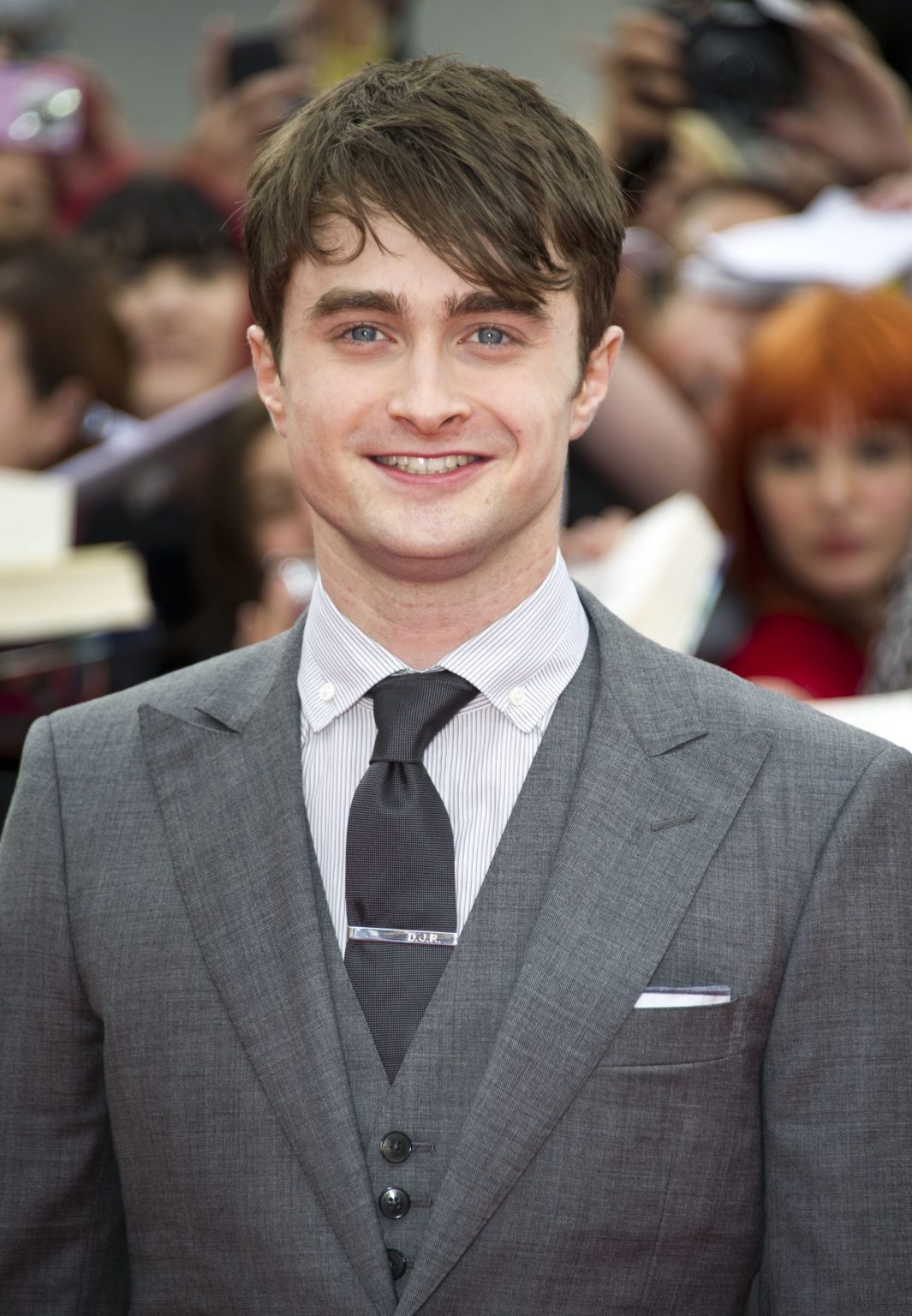 Top 30 Celebrities Who Smoke Cigarettes - Hood MWR