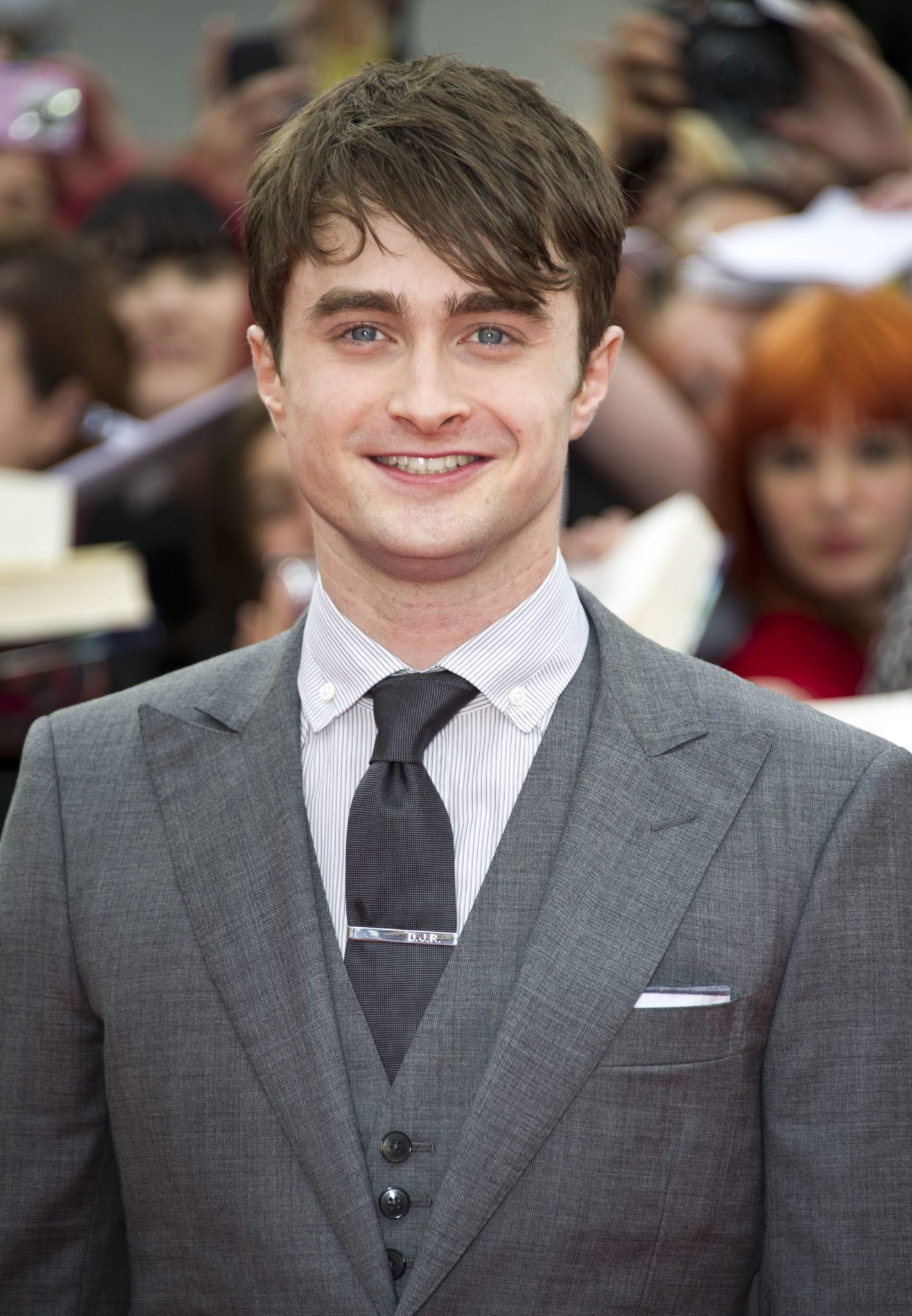 Top 30 Celebrities Who Smoke Cigarettes - Hood MWR