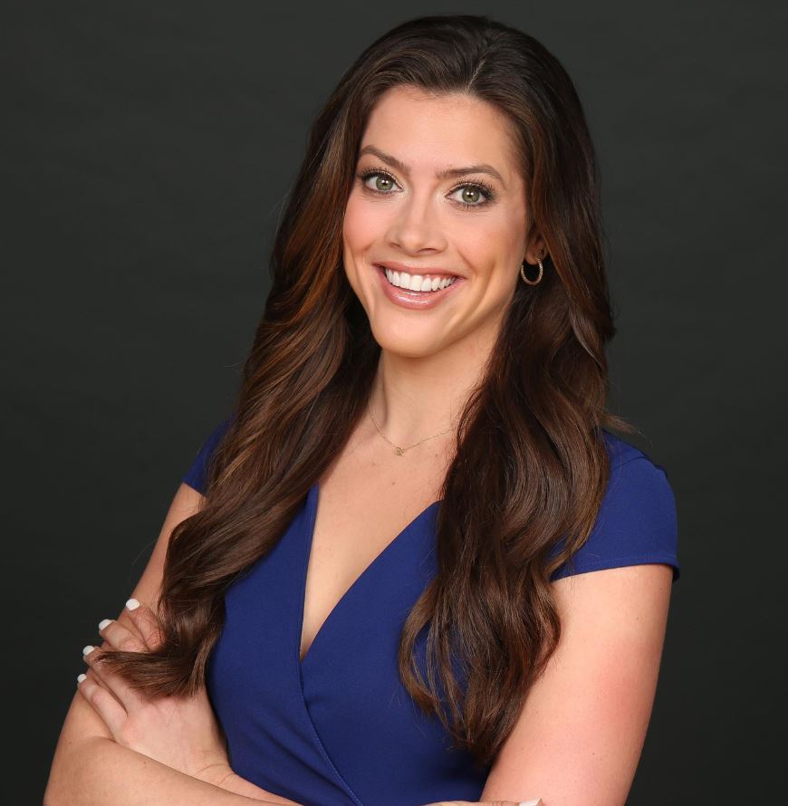 20+ Most Famous Newsmax TV Female Reporters - Hood MWR 20+ Most Famous Newsmax TV Female Reporters - Hood MWR