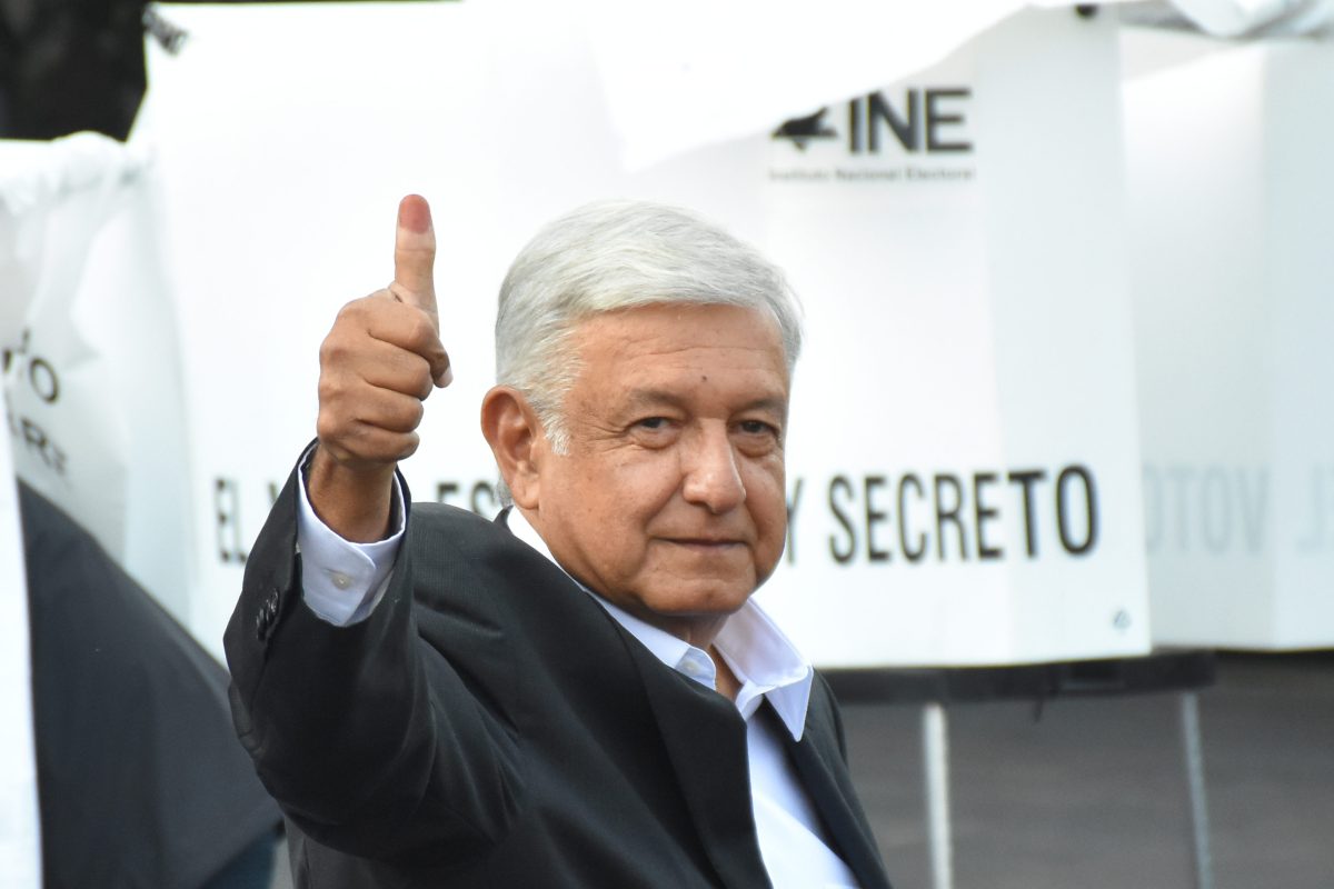 The 25 Funniest Hispanic Comedians of All Time - Hood MWR