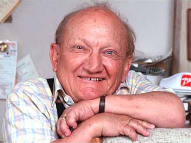 Top 20 Most Famous Little People in the World - Hood MWR