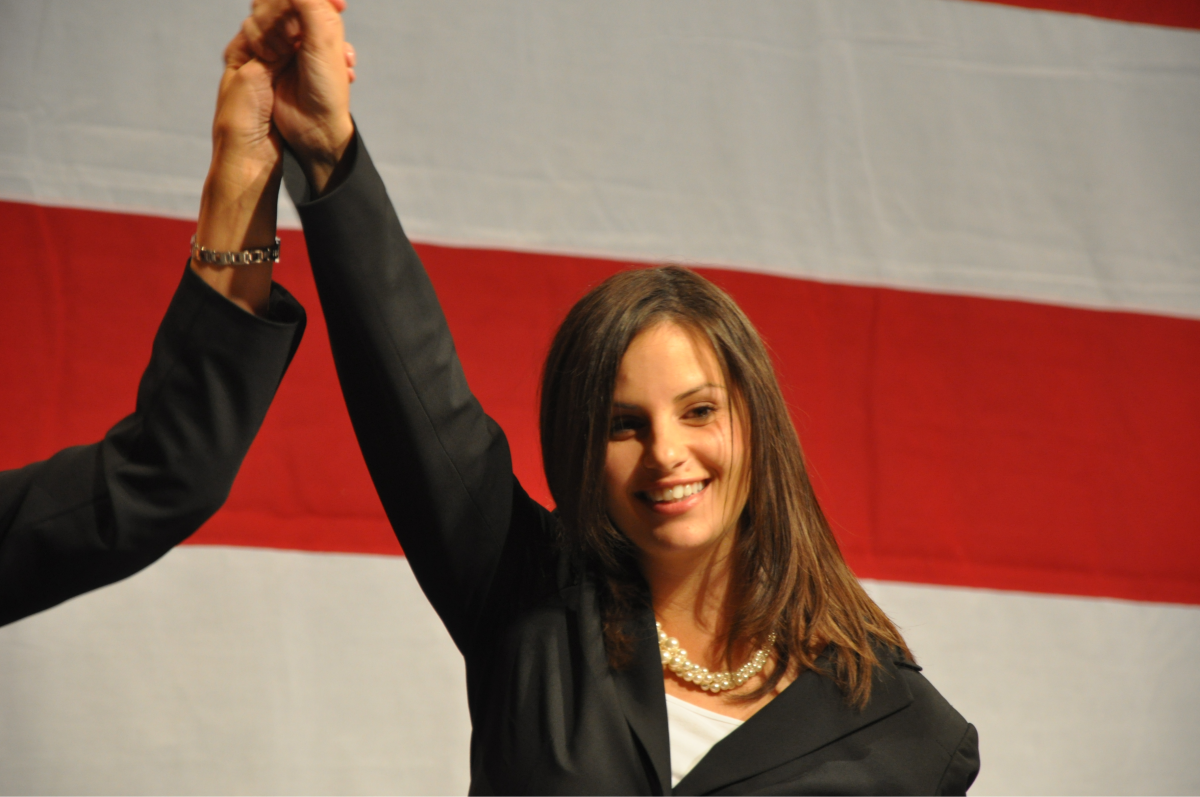 20 Most Beautiful & Powerful Female Politicians in the US - Hood MWR