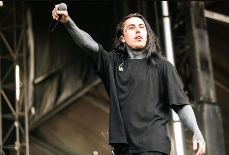 25 Best Emo Bands Of All Time - Hood MWR