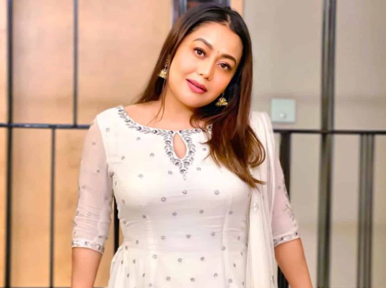 Neha Kakkar Height: How Tall is The Indian Playback Singer? - Hood MWR