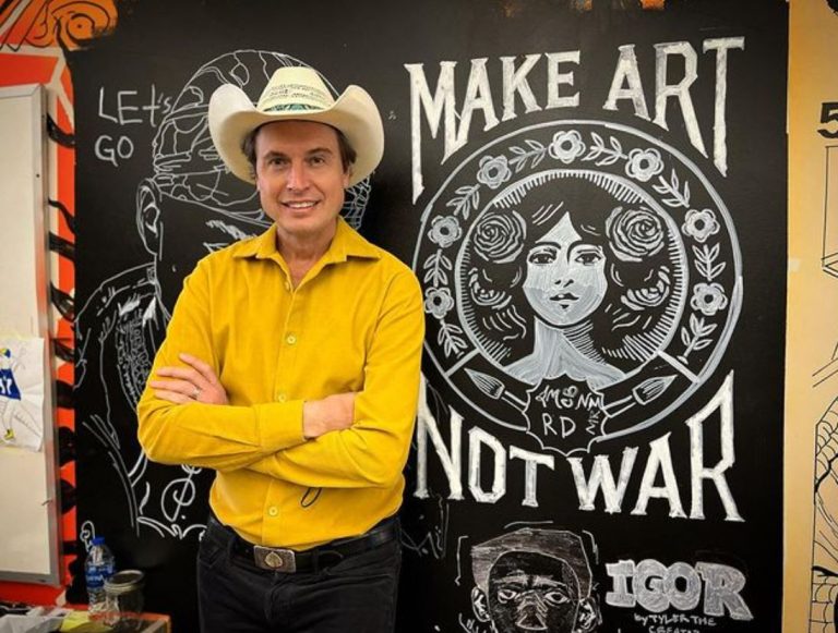 27 Richest Celebrity Chefs in The World