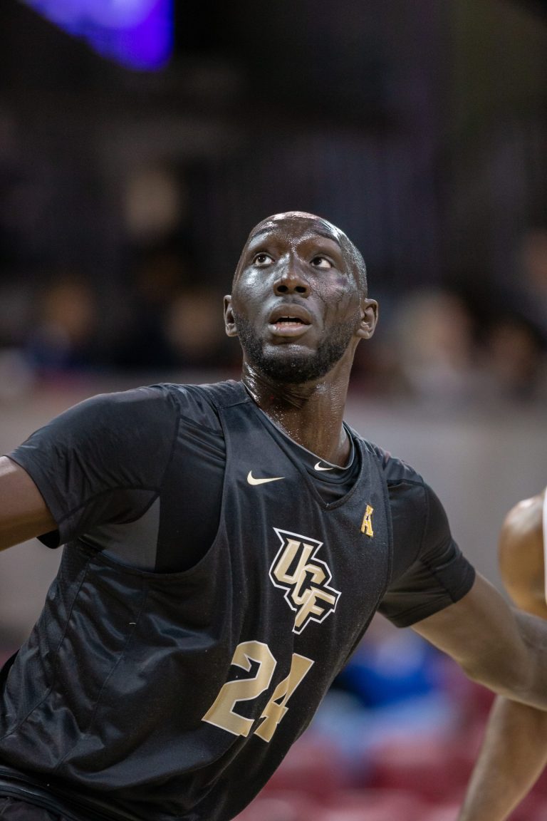 Top 20 Tallest NBA Players of All Time - Hood MWR