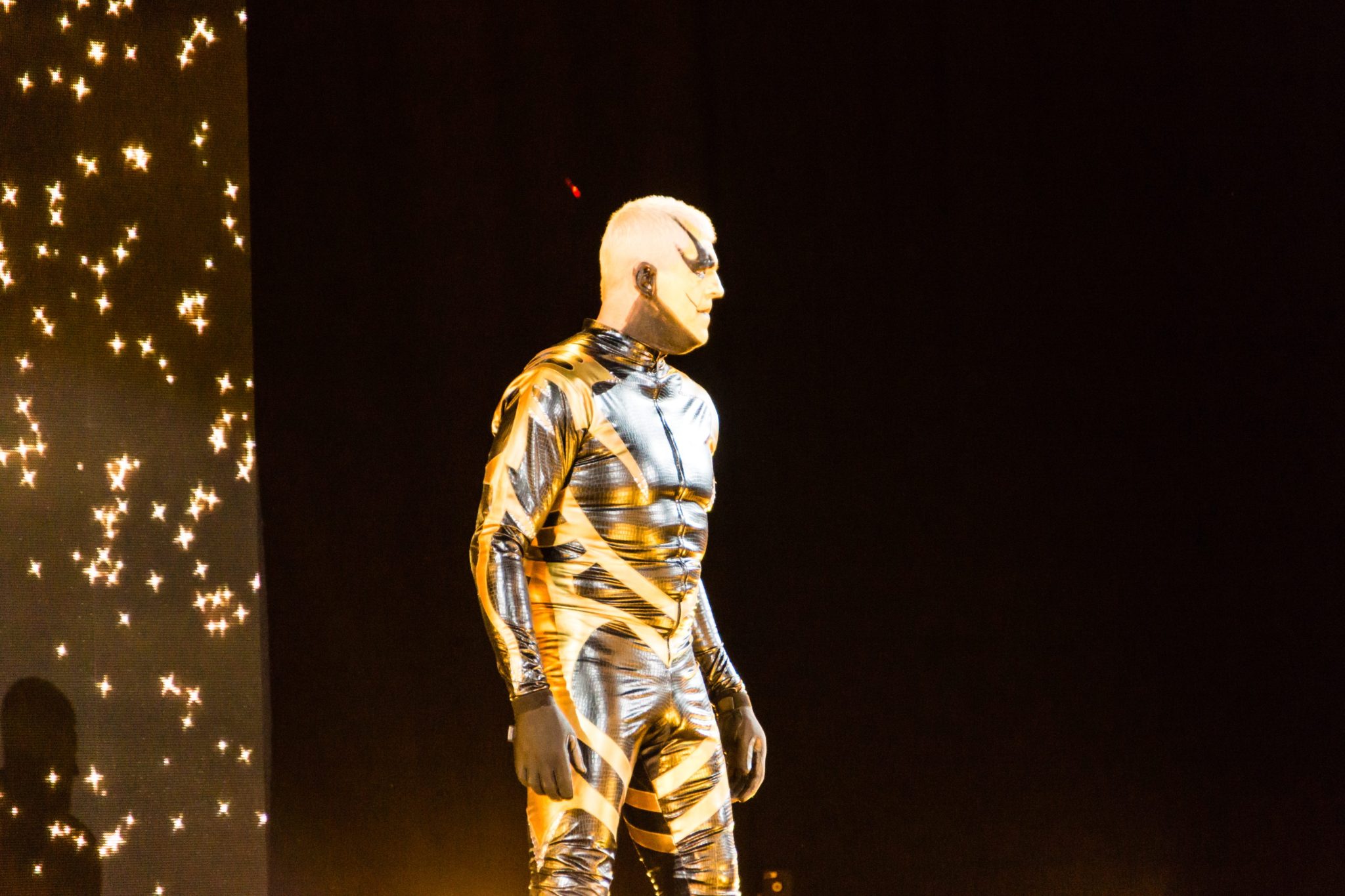 20 WWE Superstars of The 1990s - Hood MWR