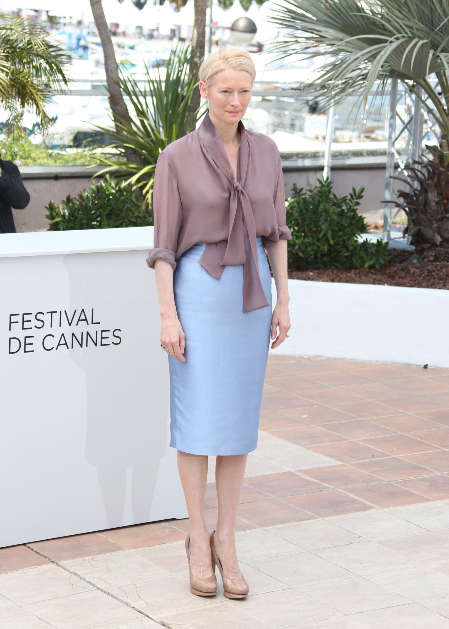 22 Gorgeous Celebrities with Unsightly Feet - Hood MWR