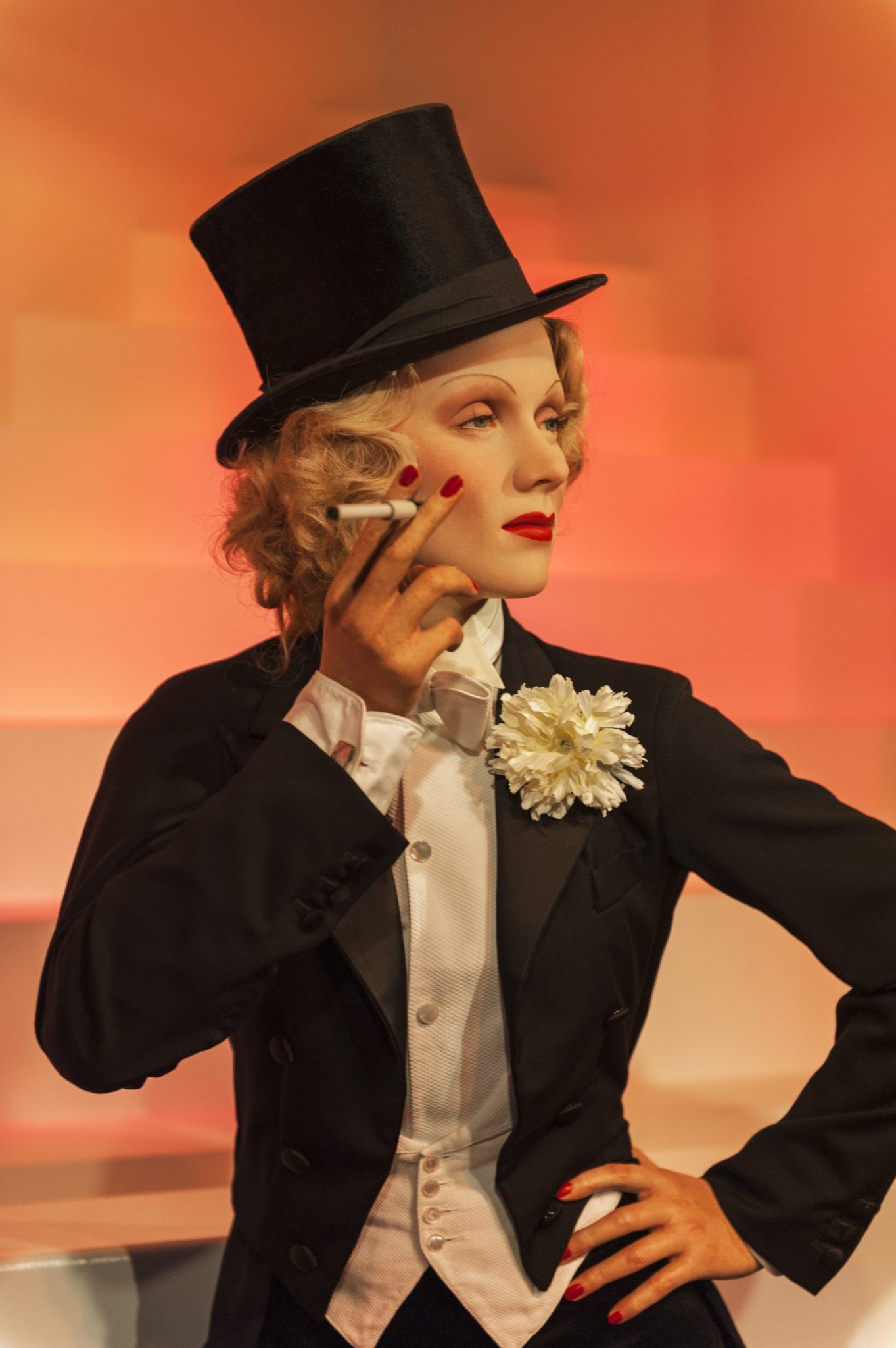 Top 20 Famous Actresses of The 1930s