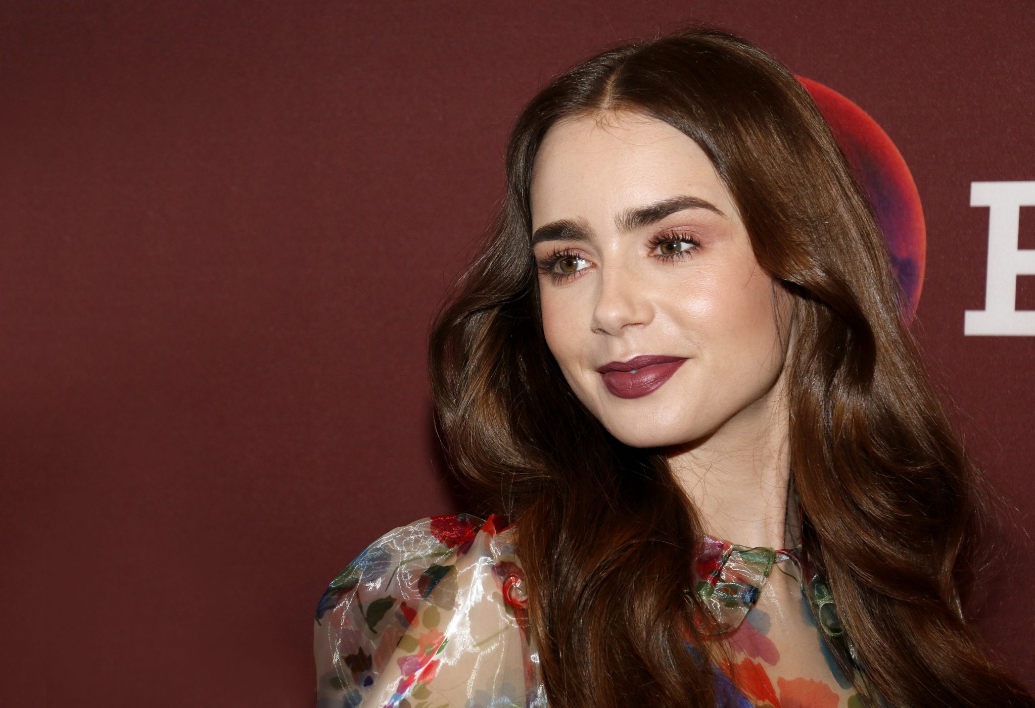 25 Most Beautiful Famous Brown Eyed Women - Hood MWR