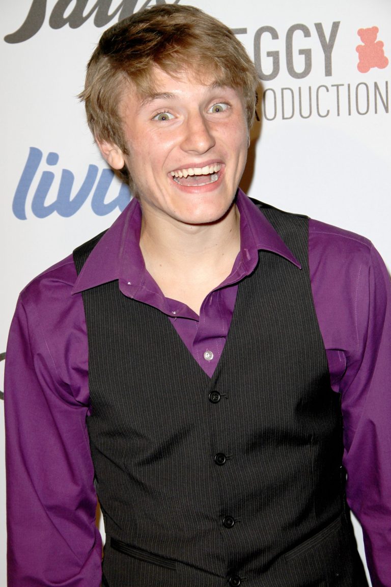 30 Natural Blonde Male Celebrities: Most Popular - Hood MWR