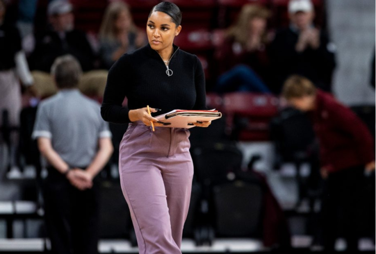 34 Most Beautiful & Pro WNBA Players In 2023 - Hood MWR