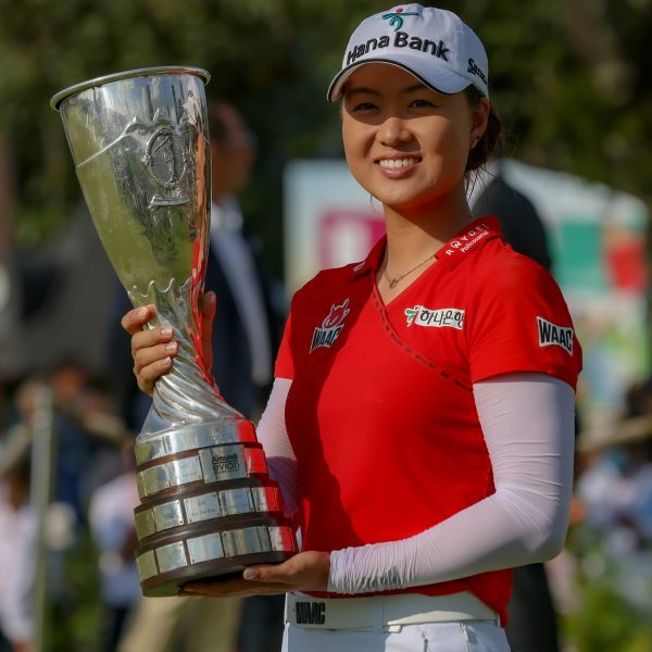 43 Beautiful Women Golfers: The Top Female Golf Players 2023 - Hood MWR