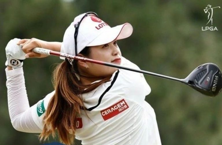 43 Beautiful Women Golfers: The Top Female Golf Players 2023 - Hood MWR