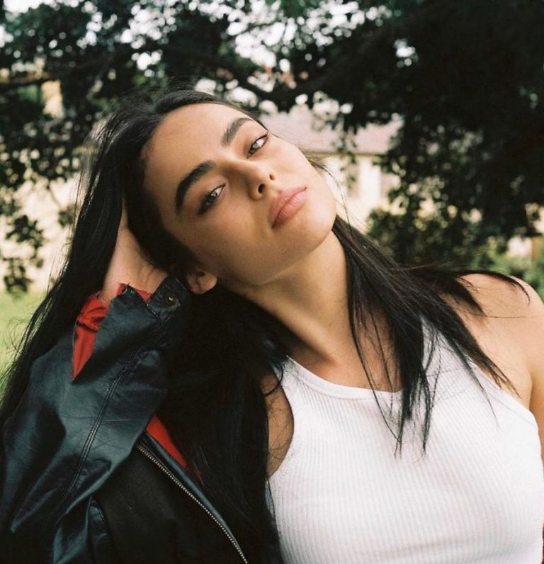 55 Most Beautiful Young Female Models Under 25 Year-Old - Hood MWR