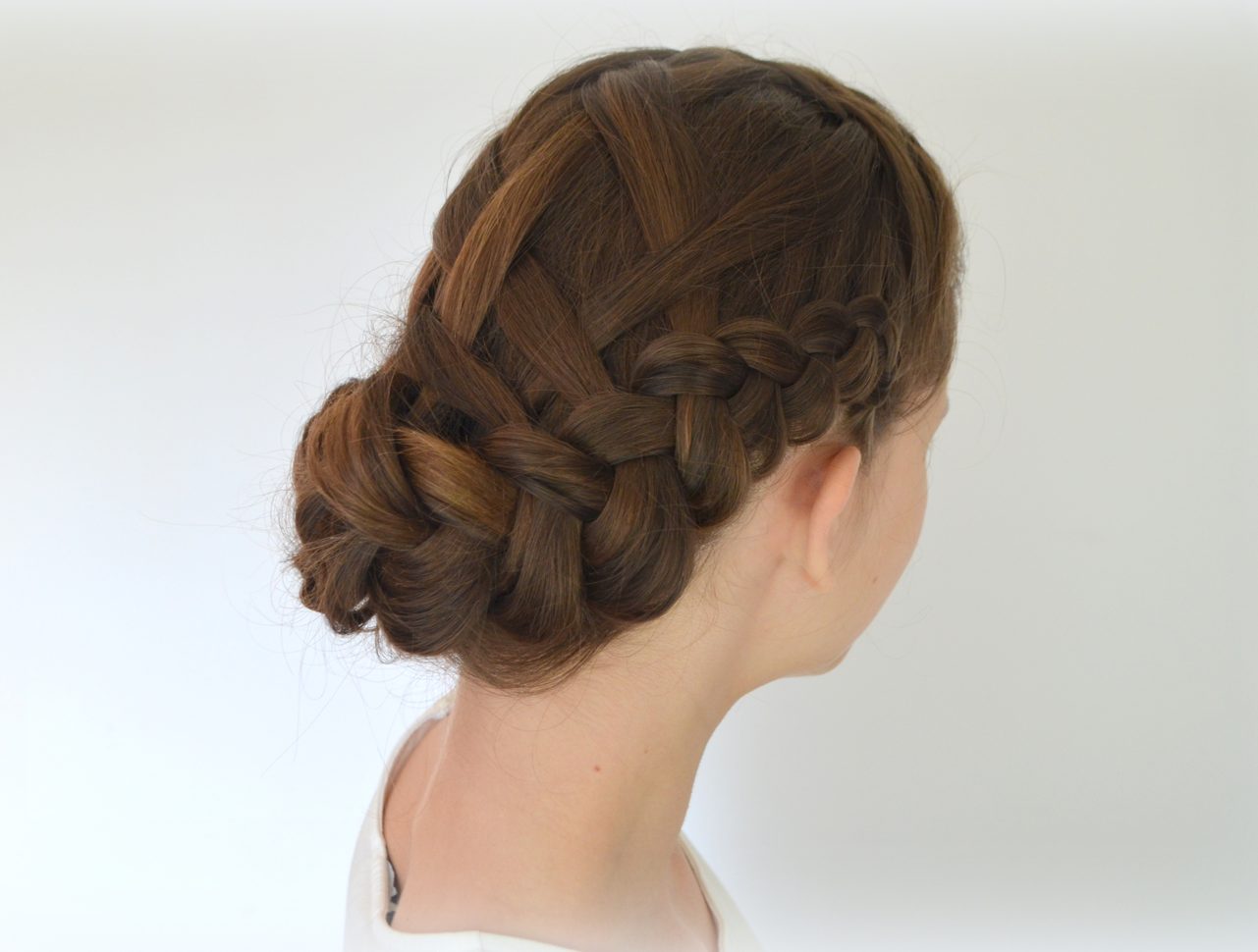 40 Beautiful Fishtail Braid Hairstyle Ideas 2023 - Hood MWR