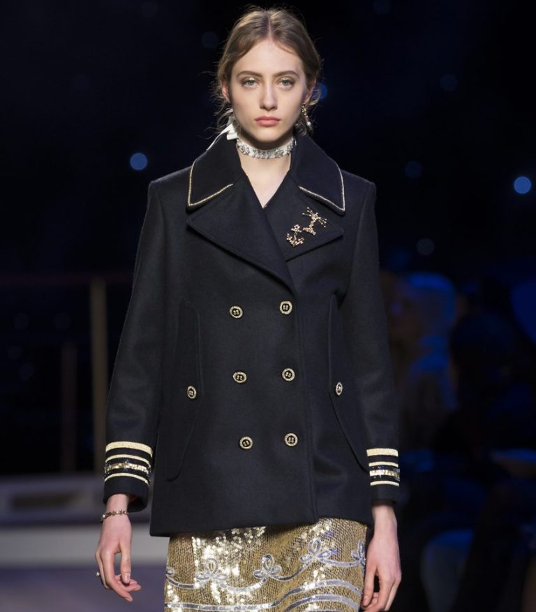 55 Most Beautiful Young Female Models Under 25 Year-Old - Hood MWR