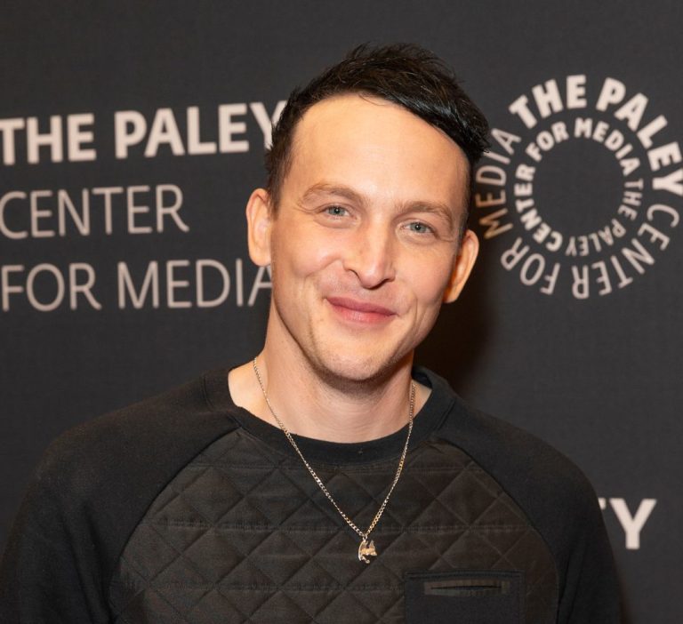 Top 50 Famous Gay Actors: List of LGBT Male Celebs - Hood MWR