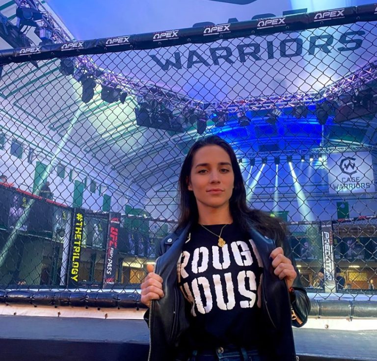 30 Beautiful UFC Female Fighters In The World - Hood MWR
