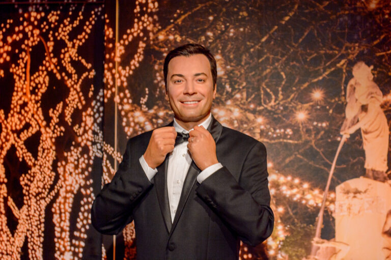 50 Nicest Famous People: Good Celebrities Role Models - Hood MWR