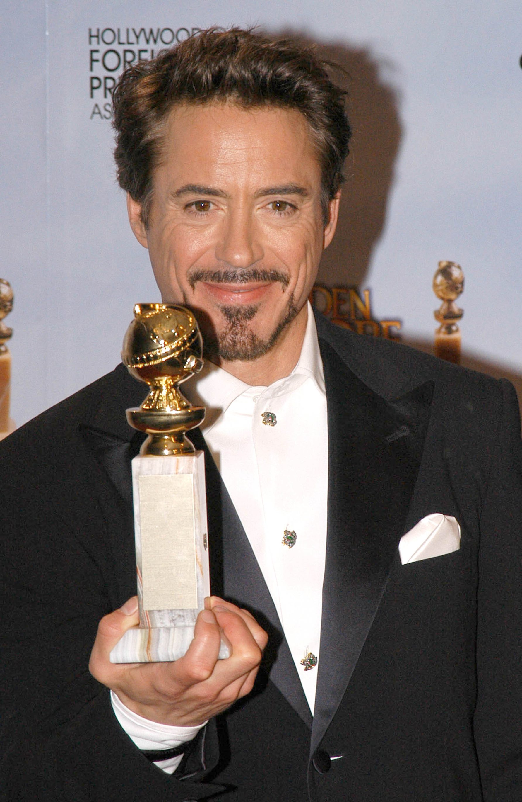 Top 50 Richest Actors in The World (2023 Updated) - Hood MWR