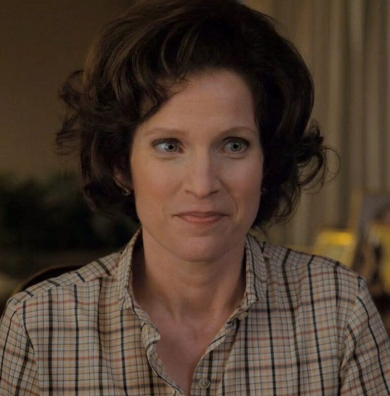 Top 50 Stranger Things Female Characters - Hood MWR