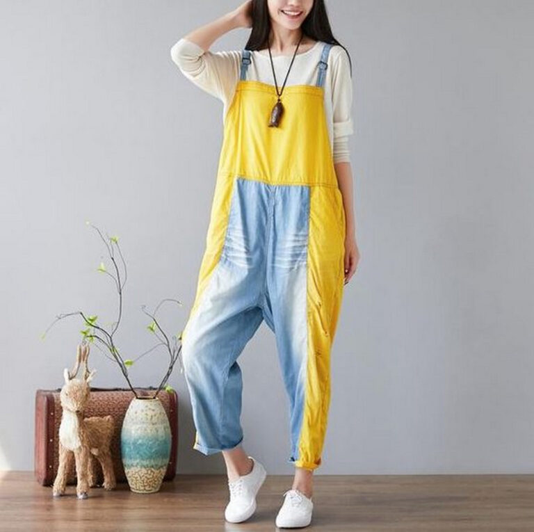 50 Amazing Outfit Ideas to Wear With Overalls - Hood MWR