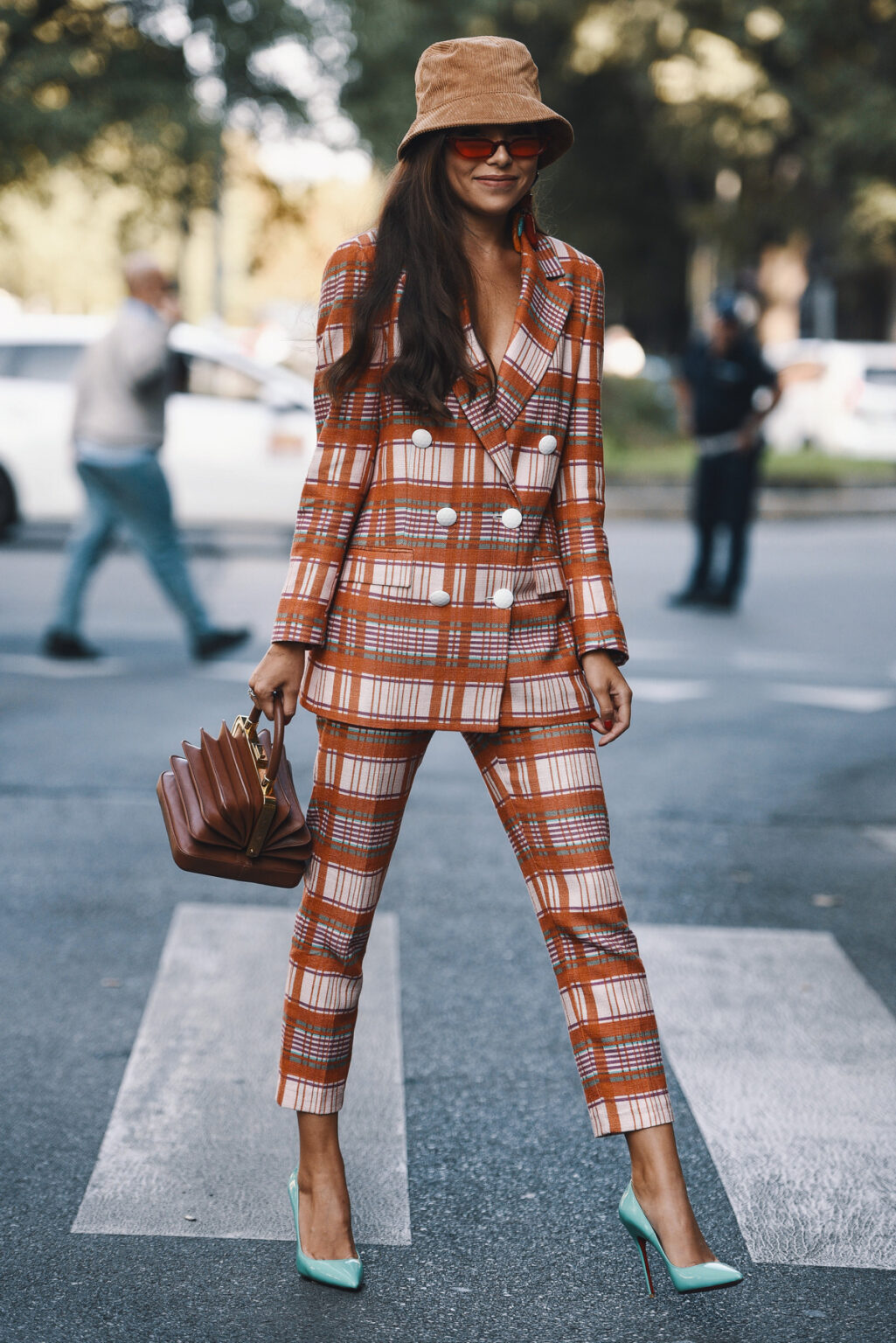 41 Rich Girl Outfits: Stylish & Luxurious Attire Ideas - Hood MWR