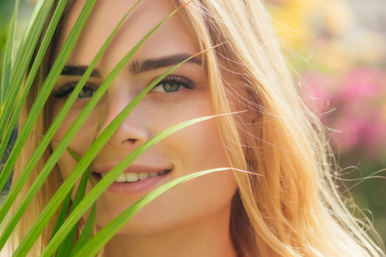 50 Female Celebrities Who Are 5'7" Tall (170 cm) - Hood MWR