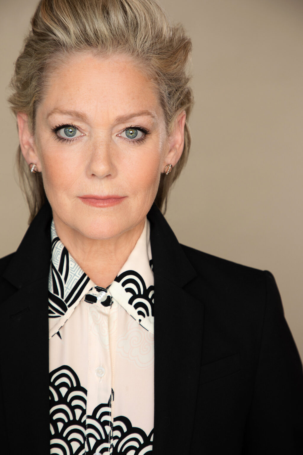 Top 48 Stranger Things Female Characters - Hood MWR