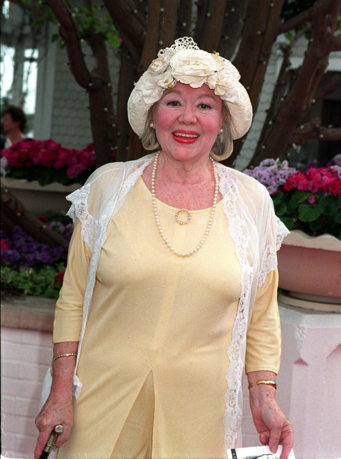 50 Oldest Living Celebrities Alive Until Now 2023 - Hood MWR