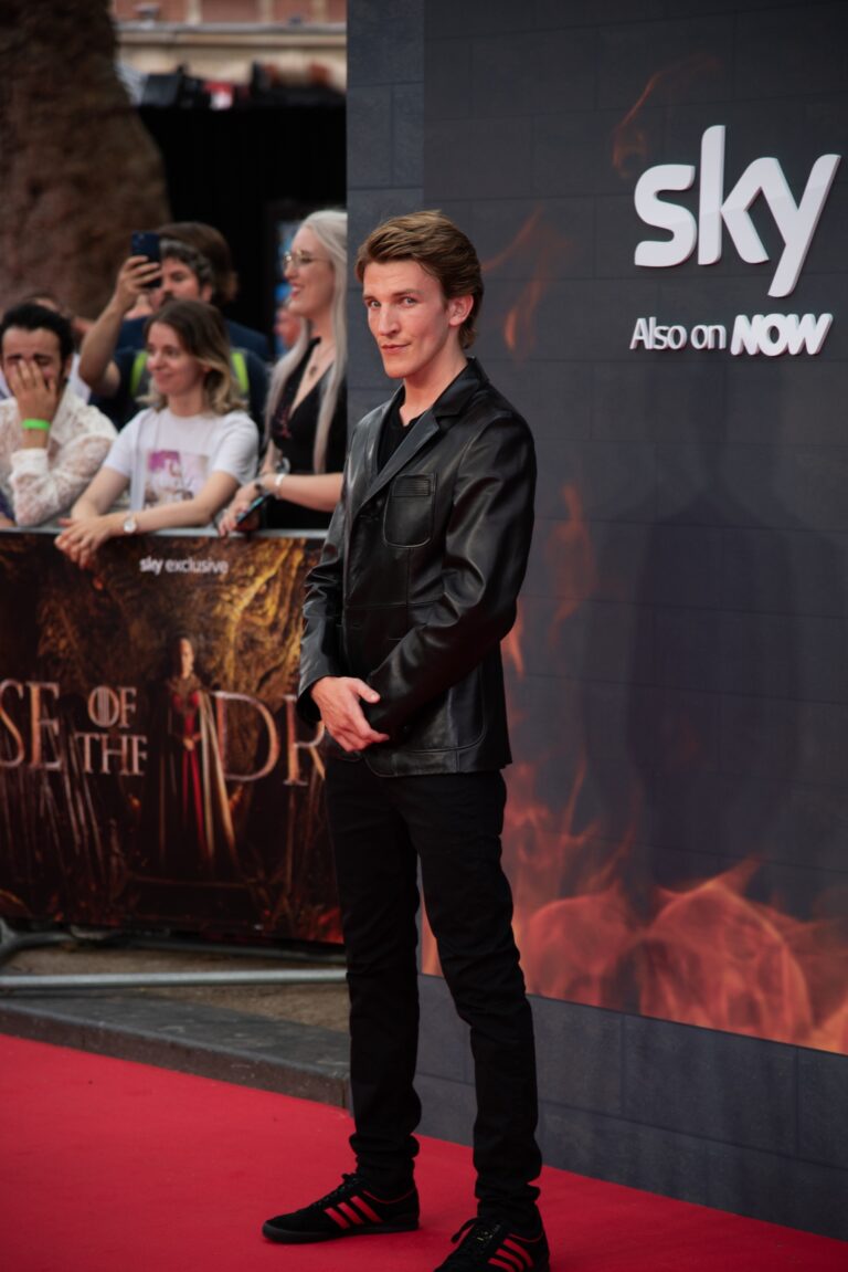 50 Celebrities with Different INTP Personality Types - Hood MWR